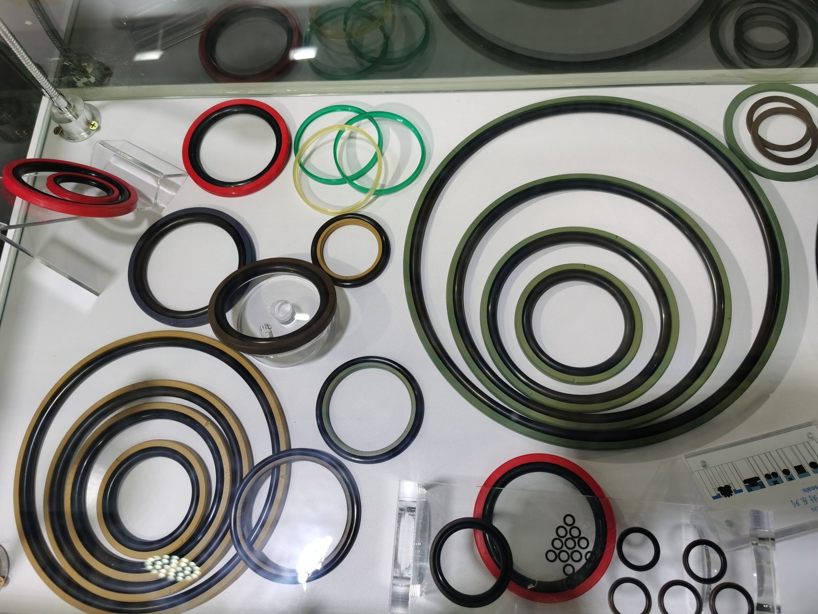 The Role of Color in Hydraulic Seals: Is It Significant? - TYS Seals